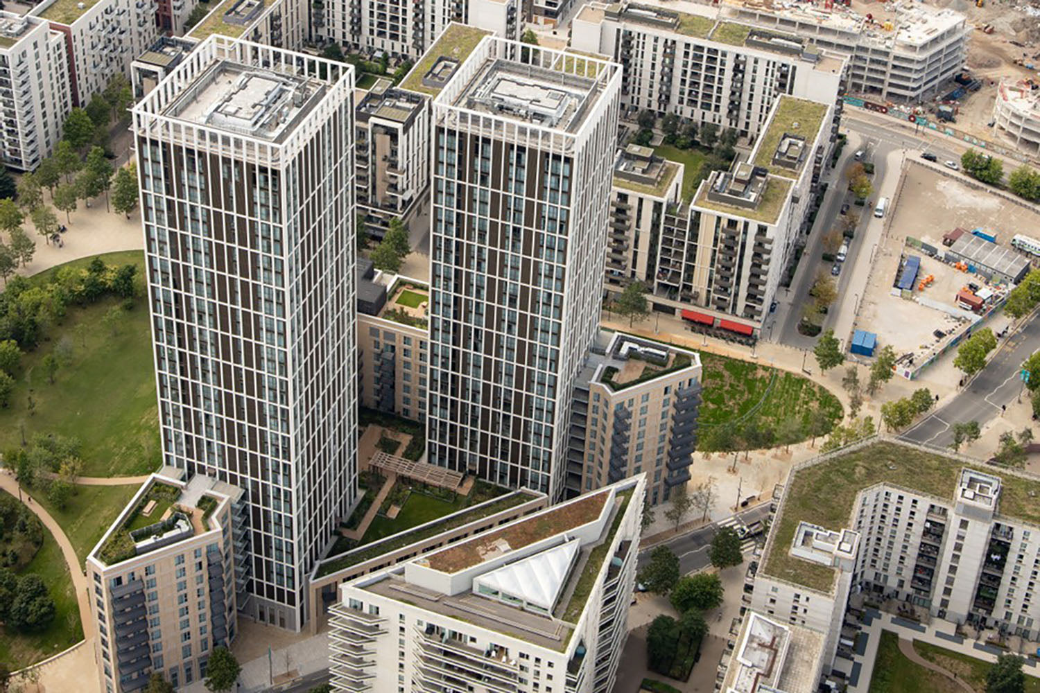 LAB TAKEOVER — MELINA TRAPENZALIDOU – RÆBURN