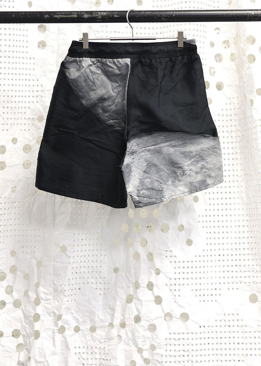 Moon Shorts Black – RÆBURN